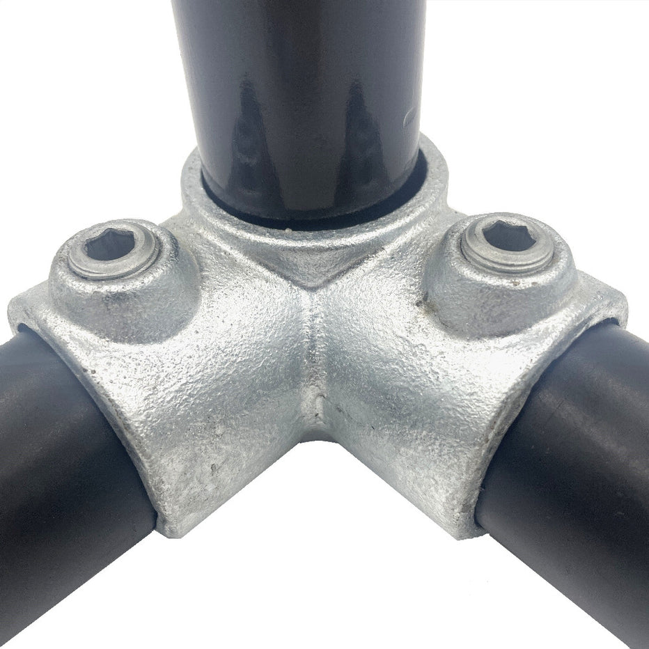 Scaffold Tube Clamp - (STC-116) 90 Degree 3-Way Middle Rail Corner ...